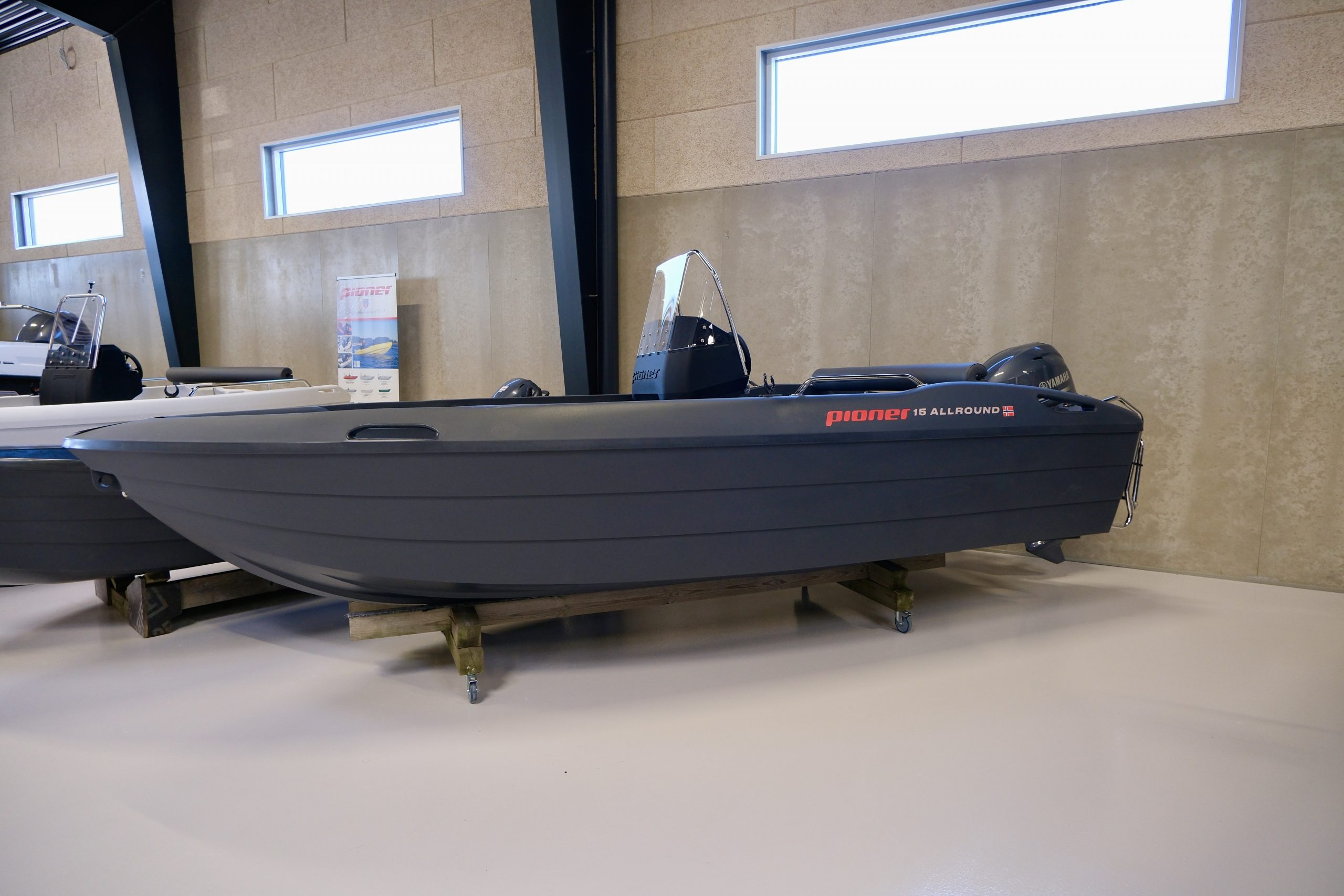 Pioner 15 Allround SP (Darkline)/ m. Yamaha F30 (UST. Model) - Gjøl ...